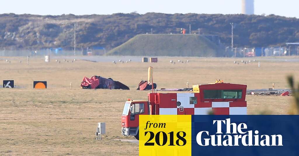 RAF Red Arrows Hawk down - Hangar Flying - Mudspike Forums