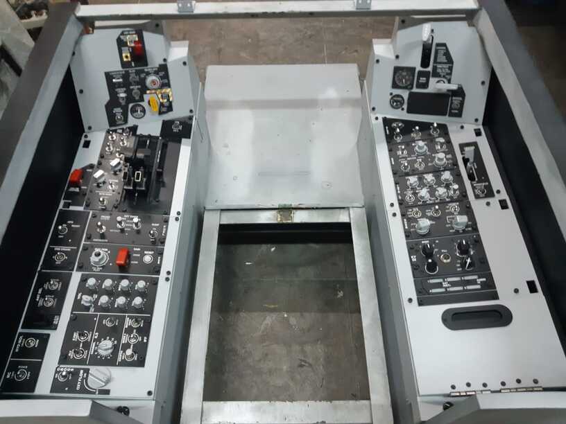 F18 Cockpit Throttle