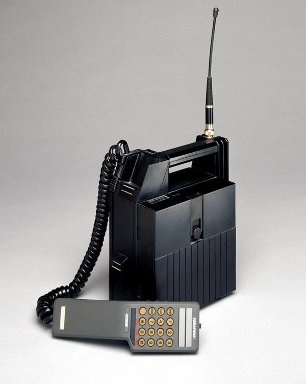 Show your age with a pic of your first mobile phone - Hangar Flying ...